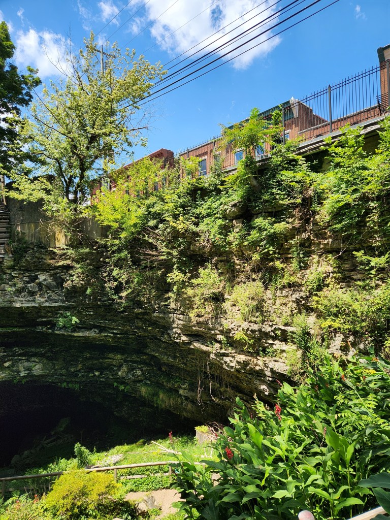 The History Behind Horse Cave and Hidden River’s Mystique – Kentucky ...